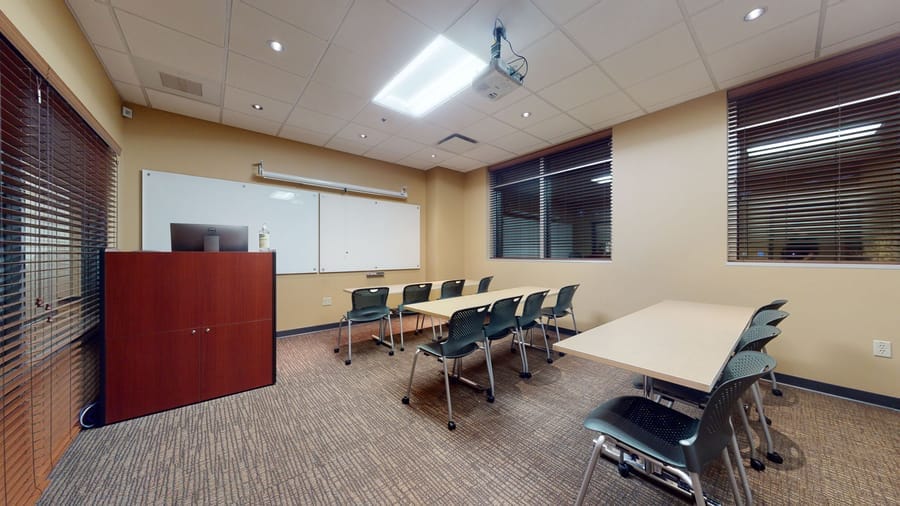 40-web-or-mls-South-College-Asheville-12052022_121614 | CleanPix