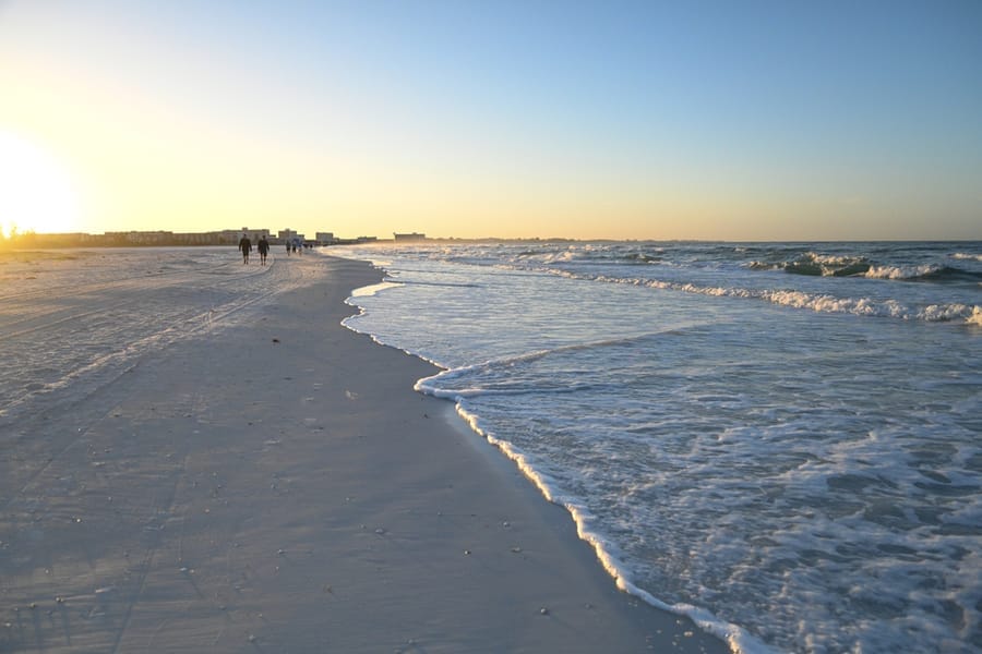 Regular Beach Maintenance Siesta | CleanPix